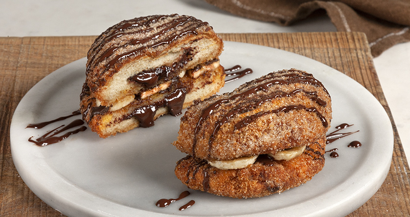 Fried banana burger | Άκης Πετρετζίκης