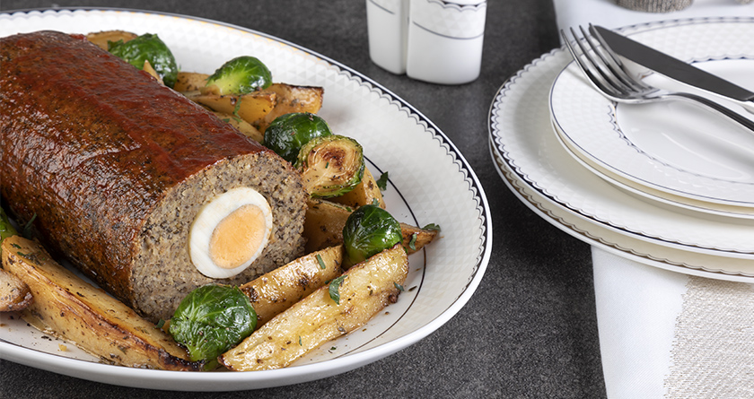 Bulgur and mushroom meatloaf stuffed with eggs | Akis Petretzikis