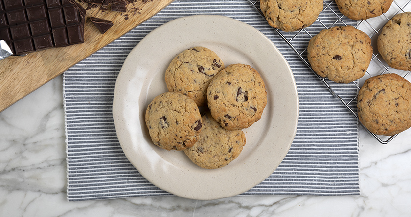 Soft chocolate cookies στο air fryer | Άκης Πετρετζίκης