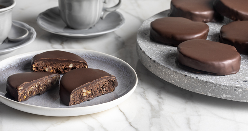 Greek walnut-filled chocolates - Kariokes | Akis Petretzikis