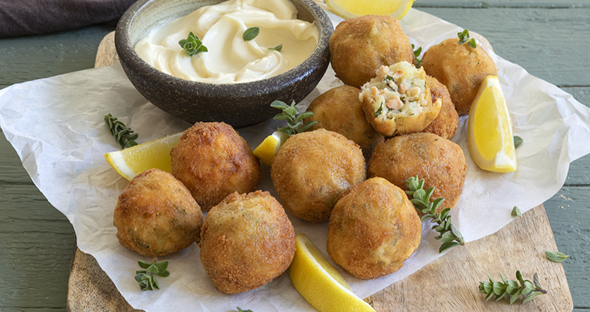 Κροκέτες με σολομό | Άκης Πετρετζίκης