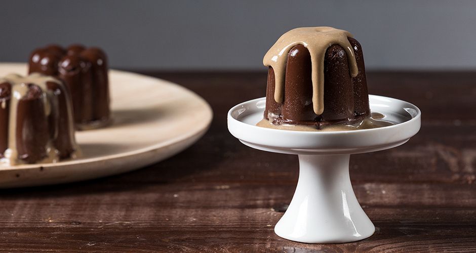 Ζελέ σοκολάτας με κρέμα coffee anglaise | Άκης Πετρετζίκης