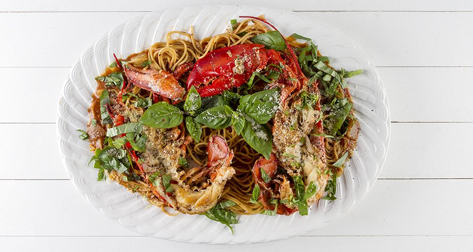 Greek lobster pasta - Astakomakaronada | Akis Petretzikis