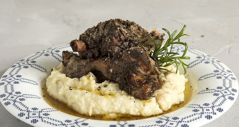 Greek roast lamb from Sifnos -Mastelo | Akis Petretzikis
