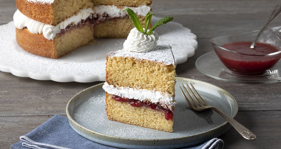 Victoria cake | Άκης Πετρετζίκης