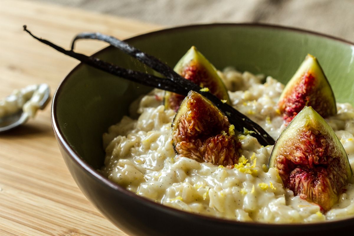 Greek rice pudding with figs | Akis Petretzikis