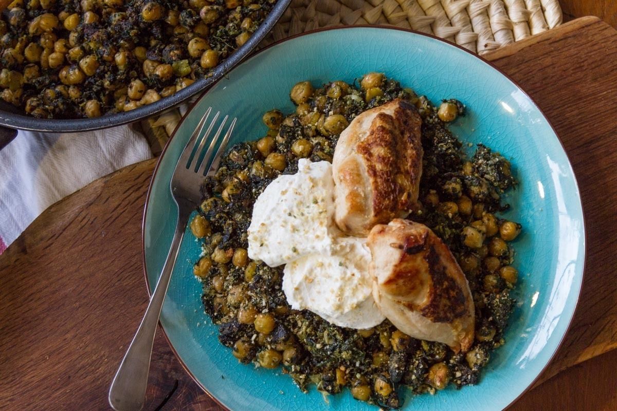 Greek warm spinach and chickpea salad with sauteed chicken | Akis ...