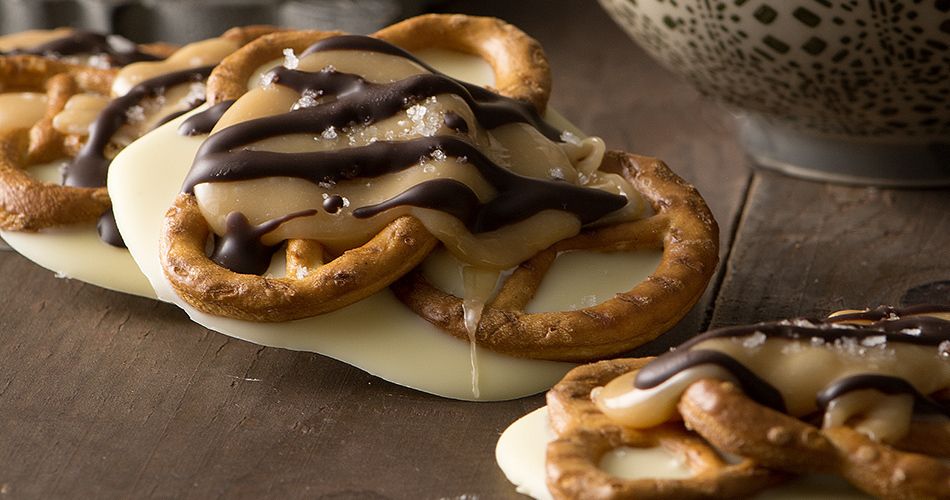 Πρέτσελ με καραμέλες και σοκολάτα | Άκης Πετρετζίκης